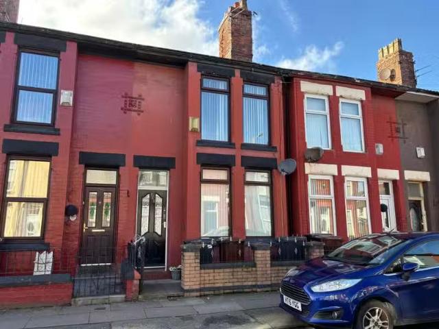 3 bedroom terraced house for rent in Thornton Road, Bootle, L20