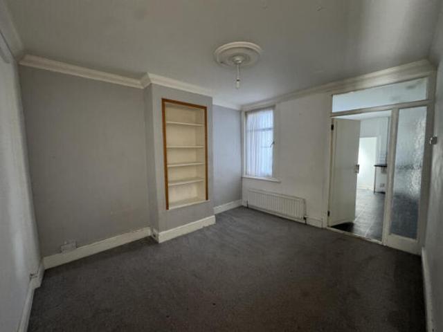 3 bedroom terraced house for rent in Trinity Road, Gillingham, Kent, ME7