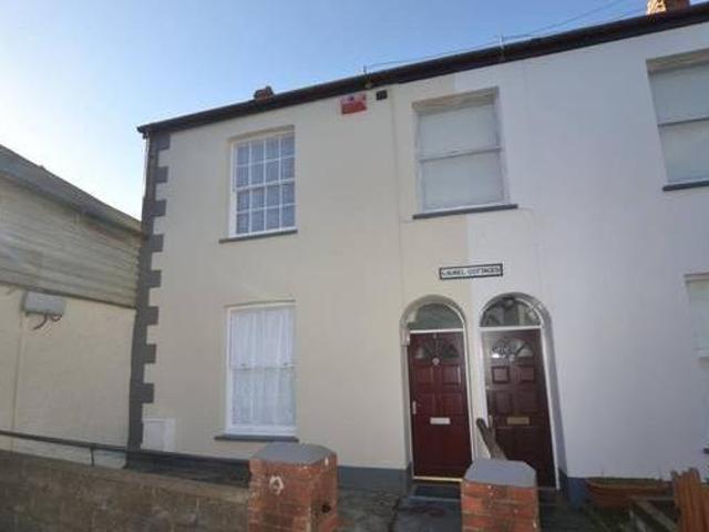 3 bedroom terraced house for rent in Trinity Street Barnstaple EX32