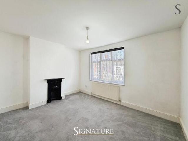 3 bedroom terraced house for rent in Turner Road, Leicester, LE5