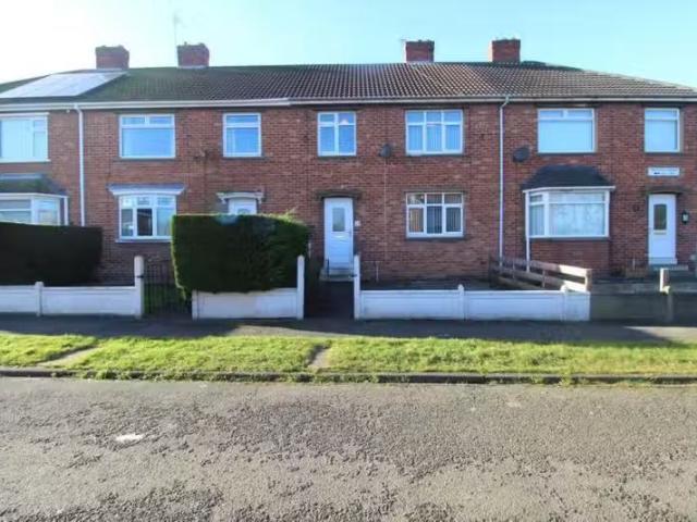 3 bedroom terraced house for rent in Twelfth Avenue, Chester l.