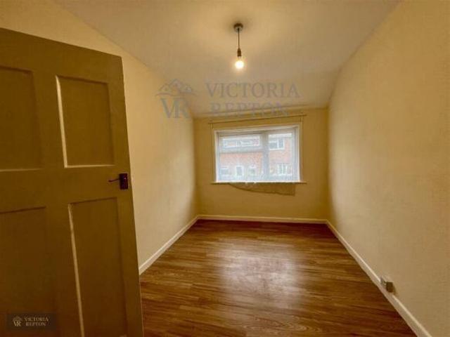3 bedroom terraced house for rent in Union Road BS2