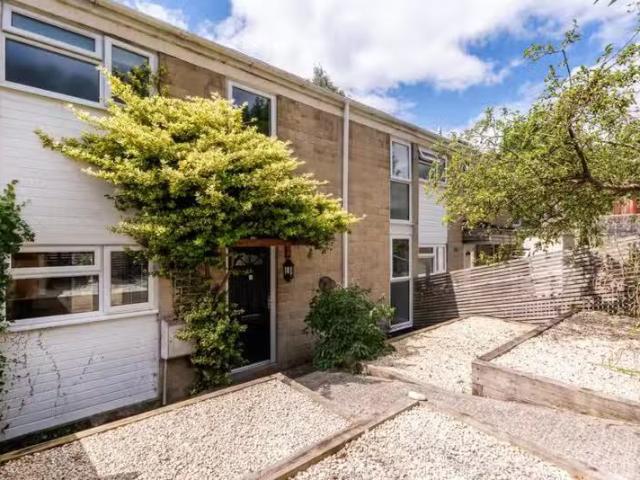 3 bedroom terraced house for rent in Uphill Drive, Bath, BA1