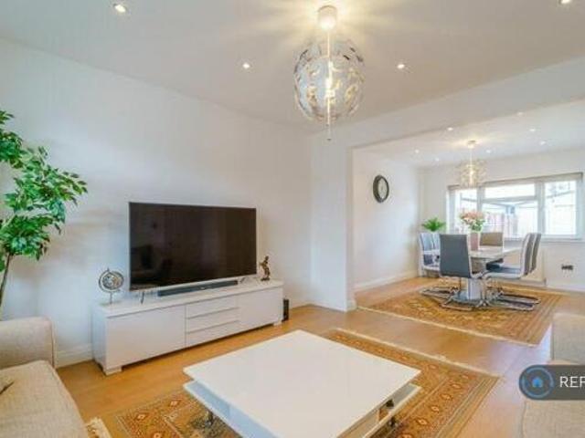 3 Bedroom Terraced House For Rent In Uxbridge