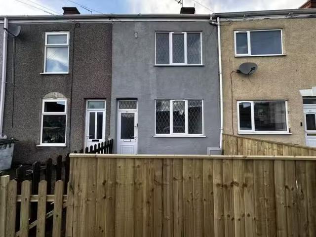 3 bedroom terraced house for rent in Veal Street, Grimsby, DN31