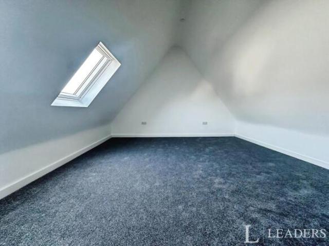 3 bedroom terraced house for rent in Victoria Avenue, Southend on Sea, Essex, SS2