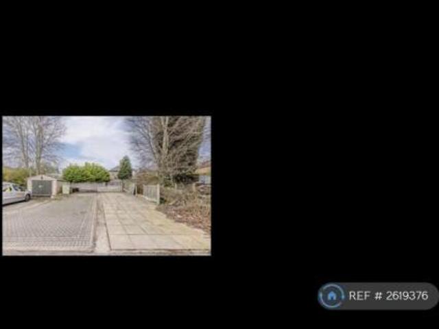 3 bedroom terraced house for rent in Victoria Street, Stoke On Trent, ST4