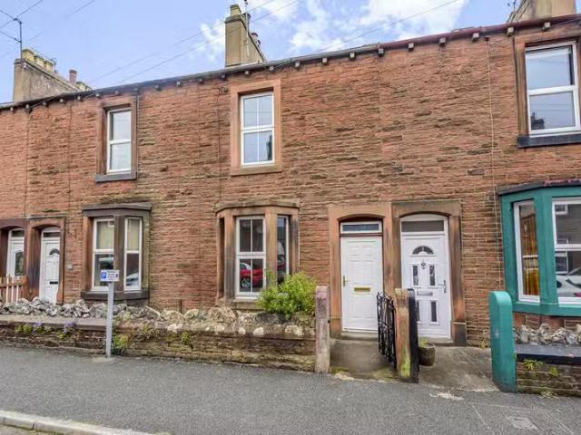3 bedroom terraced house for rent in York Street, Penrith, Cum.