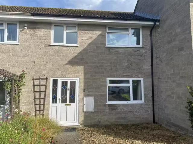 3 bedroom terraced house for rent in Yarn Barton, Templecombe.