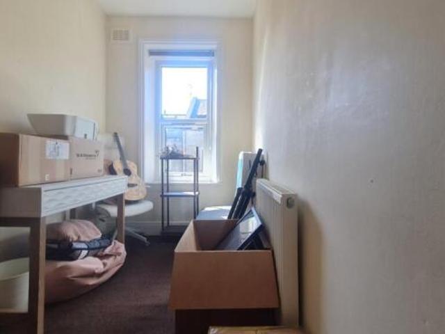 3 bedroom terraced house for rent in Zoar Street, Morley, Leeds, West Yorkshire, UK, LS27