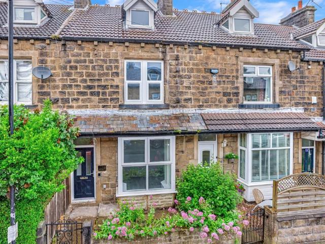 3 bedroom terraced house for sale