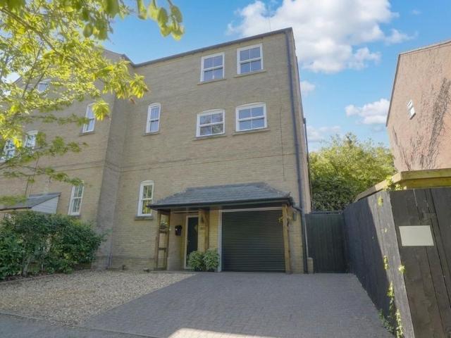 3 bedroom townhouse for sale