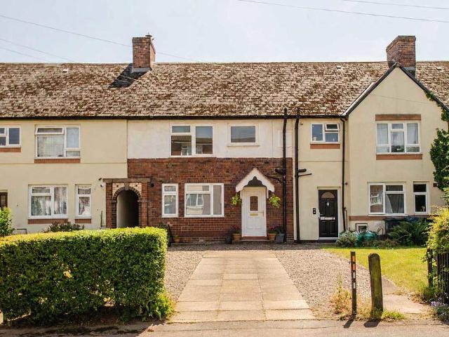 3 bedroom terraced house for sale
