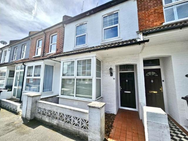 3 bedroom terraced house for sale