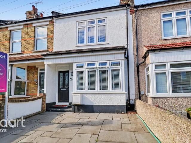 3 bedroom terraced house for sale