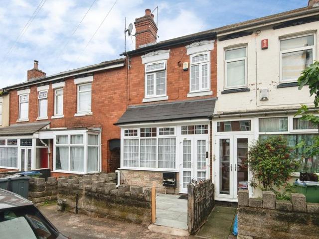 3 bedroom terraced house for sale