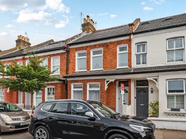 3 bedroom terraced house for sale