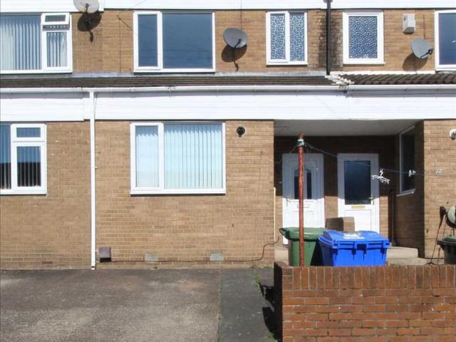 3 bedroom terraced house for sale