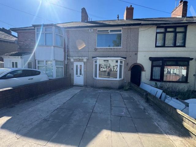 3 bedroom terraced house for sale