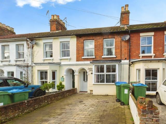3 bedroom terraced house for sale
