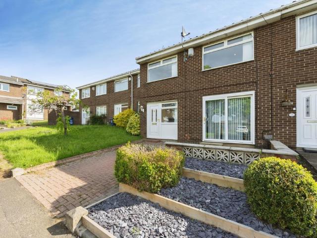 3 bedroom terraced house for sale