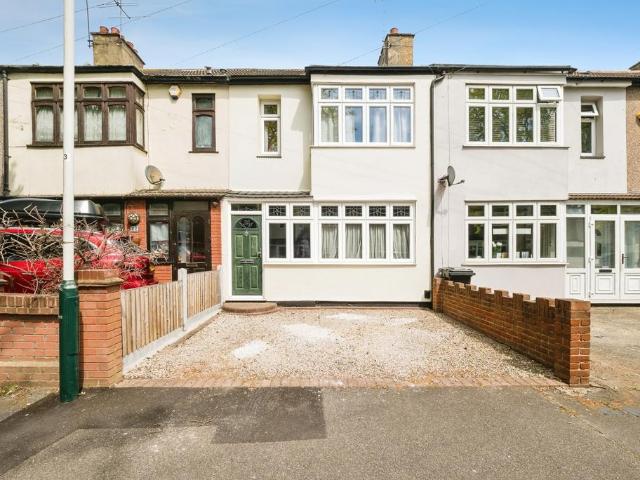 3 bedroom terraced house for sale