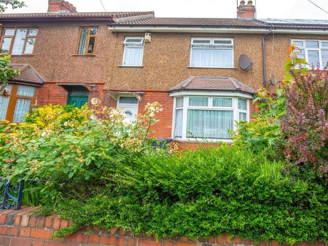 3 bedroom terraced house for sale