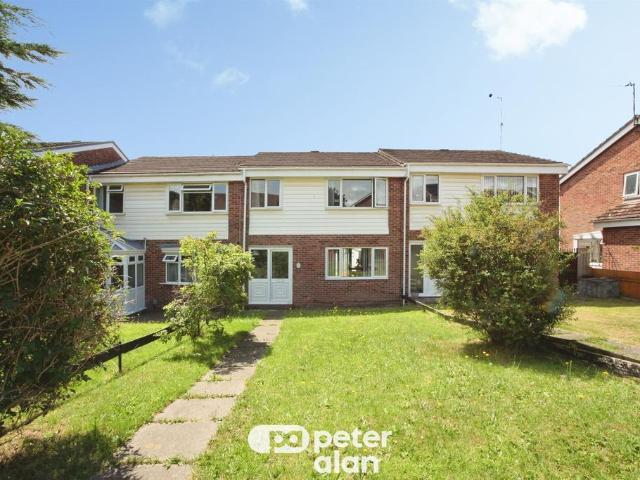 3 bedroom terraced house for sale