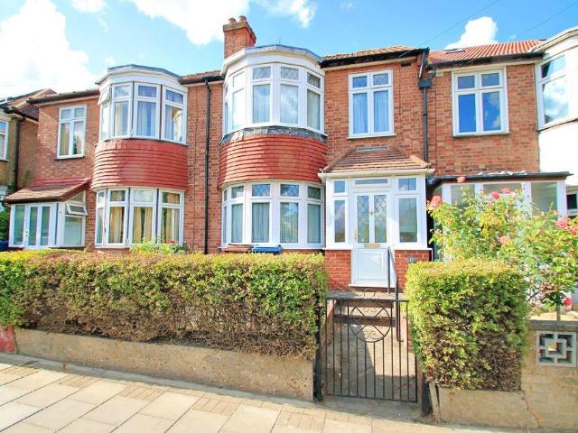 3 bedroom terraced house for sale