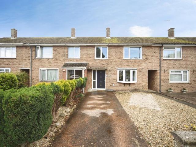 3 bedroom terraced house for sale