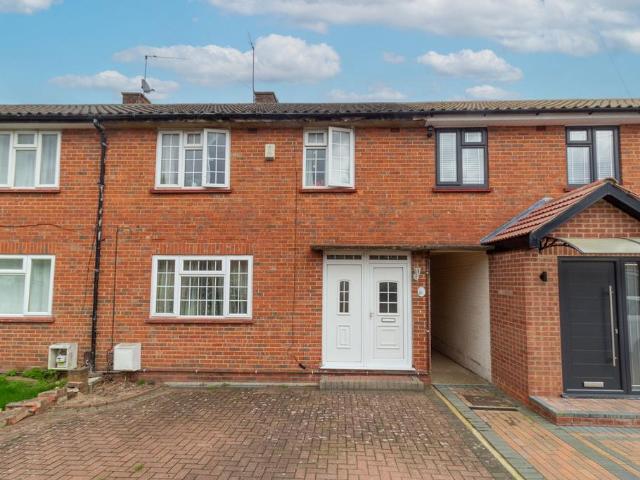 3 bedroom terraced house for sale