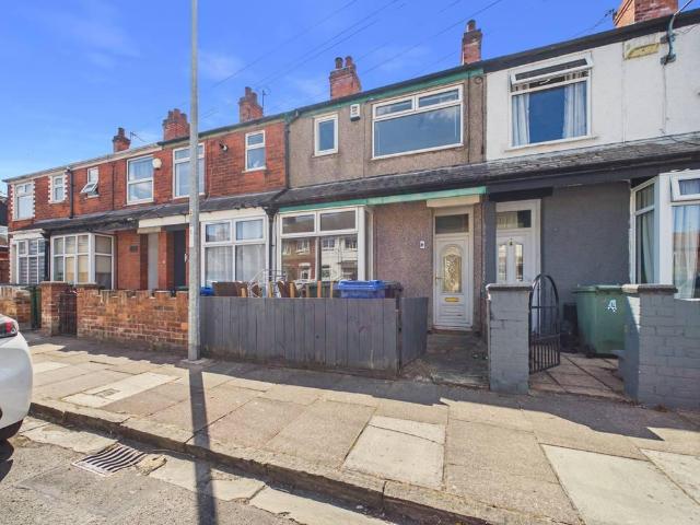 3 bedroom terraced house for sale