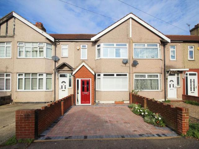 3 bedroom terraced house for sale