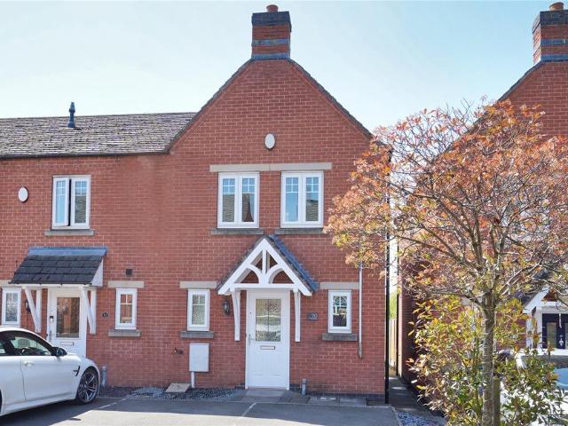 3 bedroom terraced house for sale