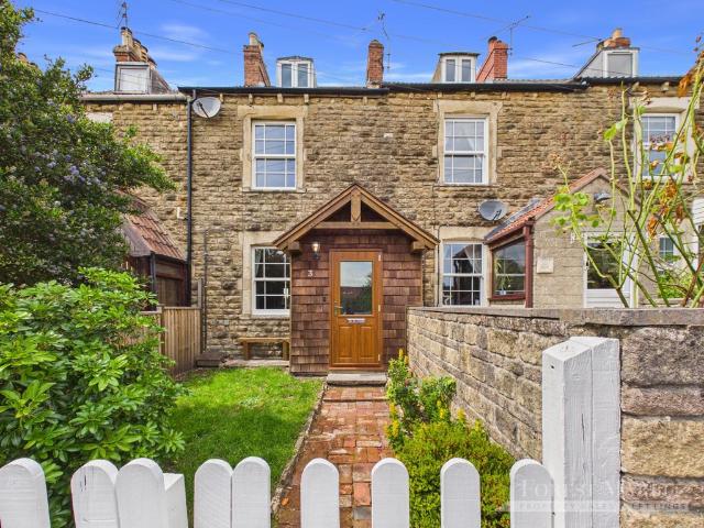 3 bedroom terraced house for sale