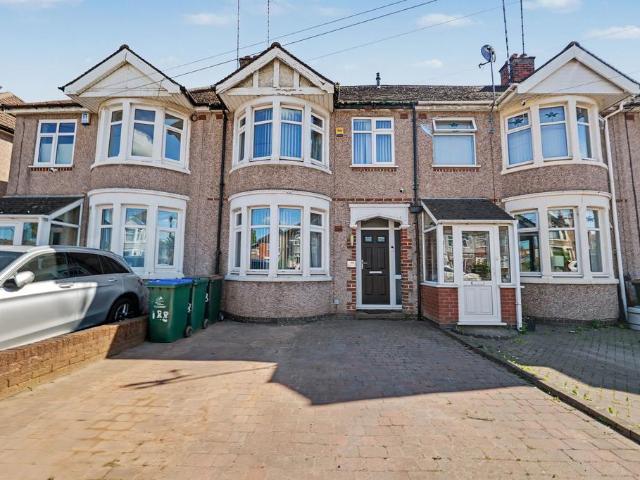 3 bedroom terraced house for sale