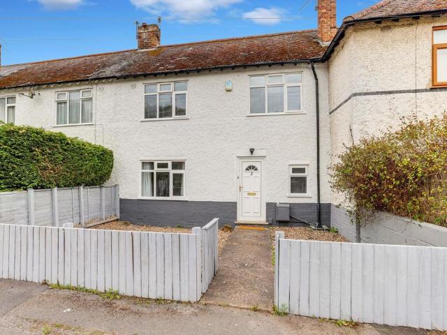 3 bedroom terraced house for sale