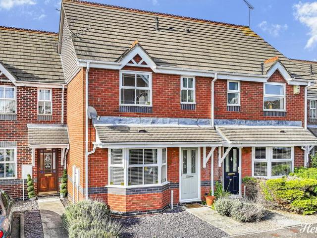 3 bedroom terraced house for sale