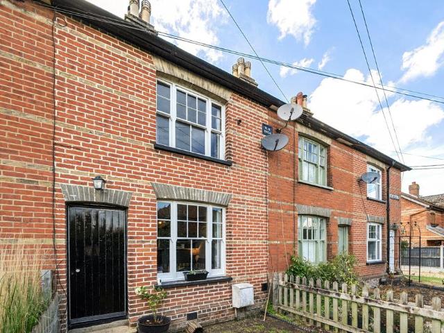 3 bedroom terraced house for sale