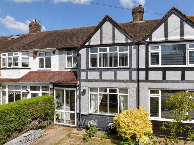 3 bedroom terraced house for sale