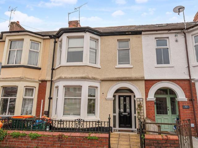 3 bedroom terraced house for sale
