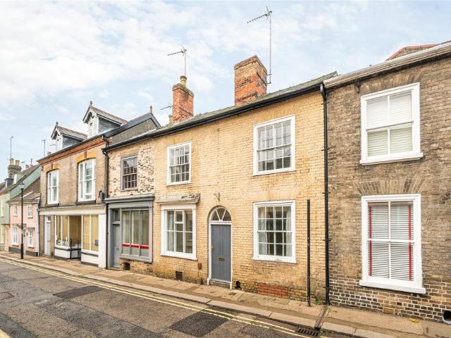 3 bedroom terraced house for sale