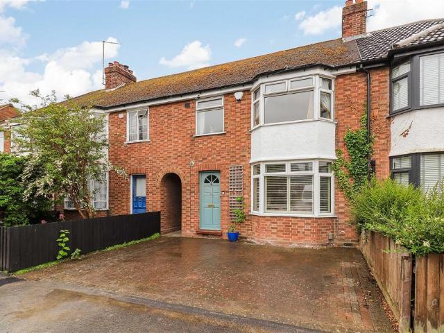 3 bedroom terraced house for sale