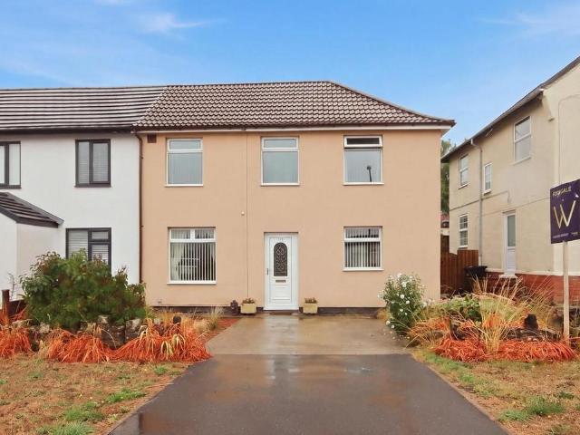 3 bedroom terraced house for sale