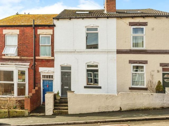 3 bedroom terraced house for sale