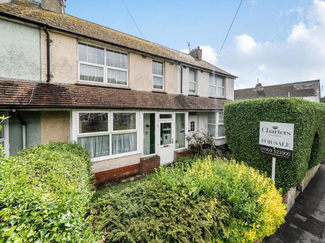 3 bedroom terraced house for sale