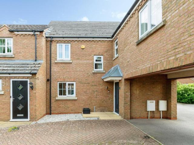 3 bedroom terraced house for sale