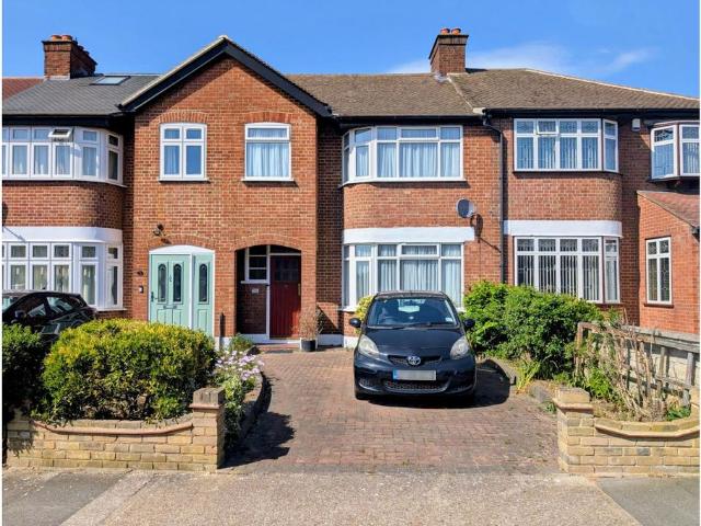 3 bedroom terraced house for sale