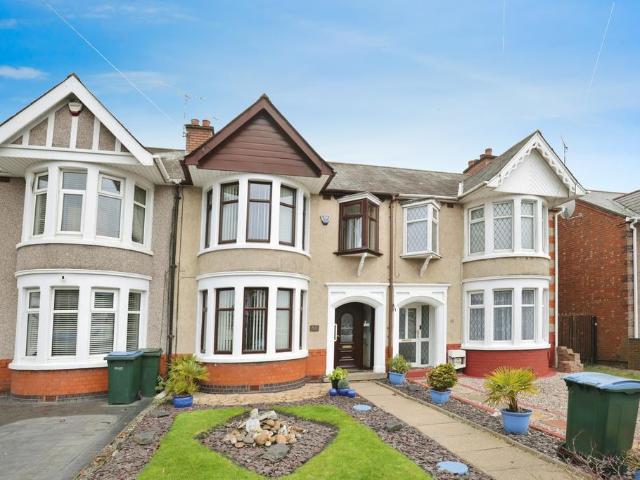 3 bedroom terraced house for sale