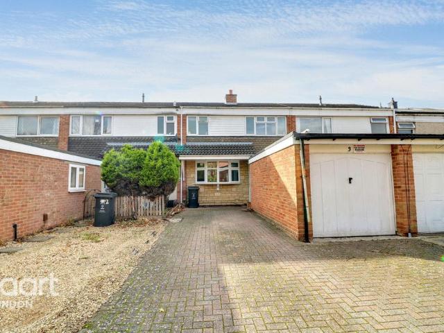 3 bedroom terraced house for sale